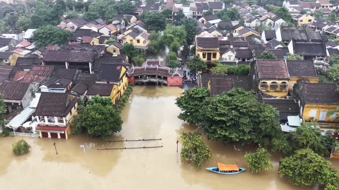 Thiên tai tại Việt Nam: Kon tum núi lở, Kinh thành Huế, phố cổ Hội An ...